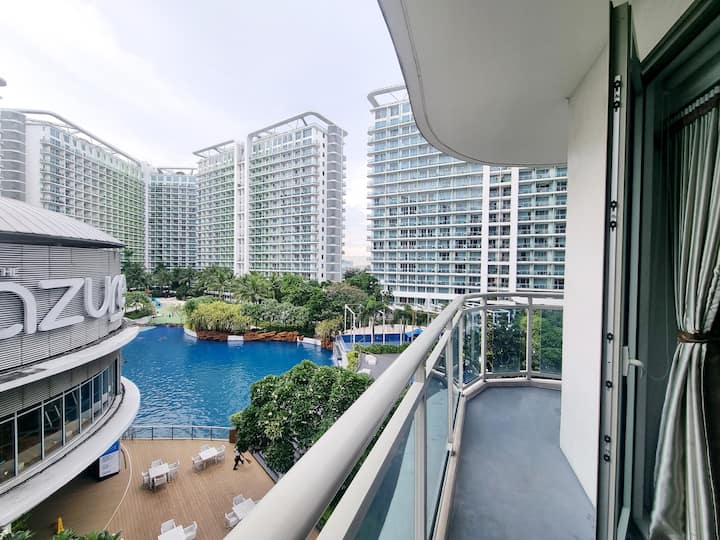 Azure Bliss | Beach View | Flexible 1br/2br - Metro Manila