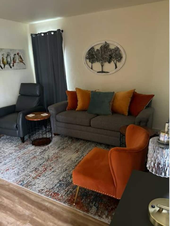 Cozy Home - Vallejo, CA