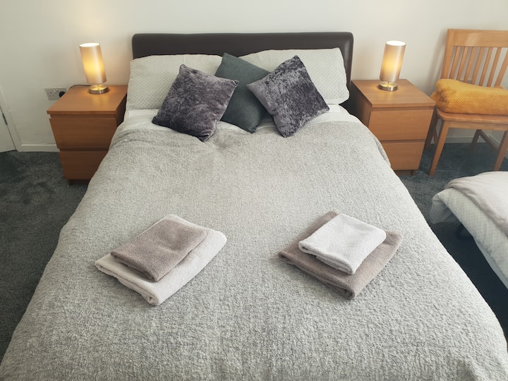 Spacious 2 Bed Apartment, 5 Mins Into Newcastle - Gateshead