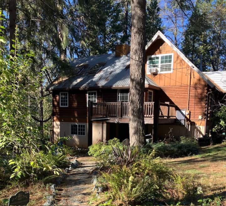 Forest Retreat,
Nevada City Close! - Grass Valley, CA