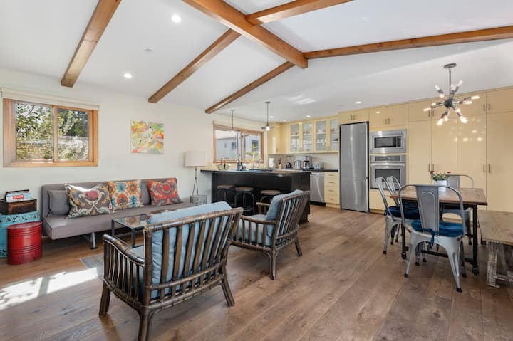 The Perfect Escape Awaits! Casa At East Beach - West Beach, CA