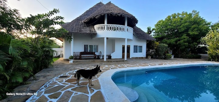 Nature's Villa:  Spacious Villa. - Kenya