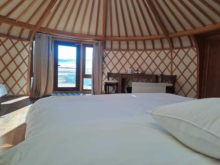 Winter/summer Ger Stay In Terelj National Park - 烏蘭巴托