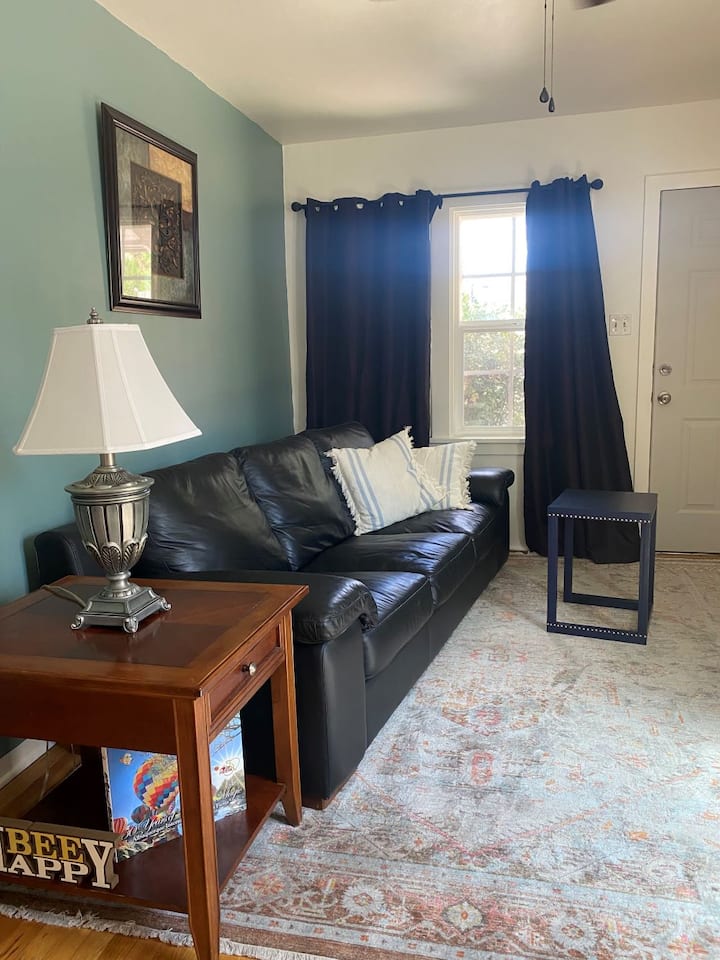 Unique Duplex Unit X1 - Downtown & Old Town Nearby - Albuquerque, NM