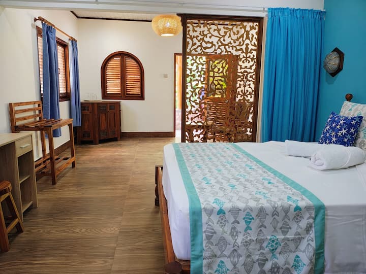 Islander Hotel - Superior Room (Without Kitchen) - Seychelles