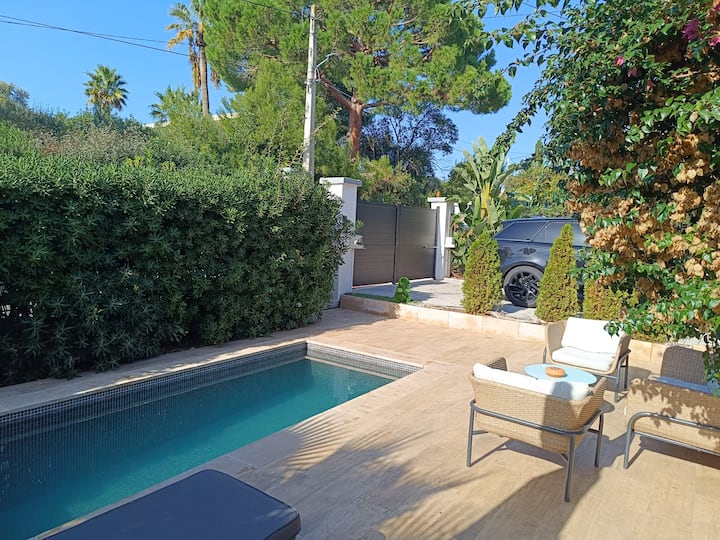 Villa, 300 Metres From The Beaches Of Juan Les Pins With Heated Swimming Pool - Antibes