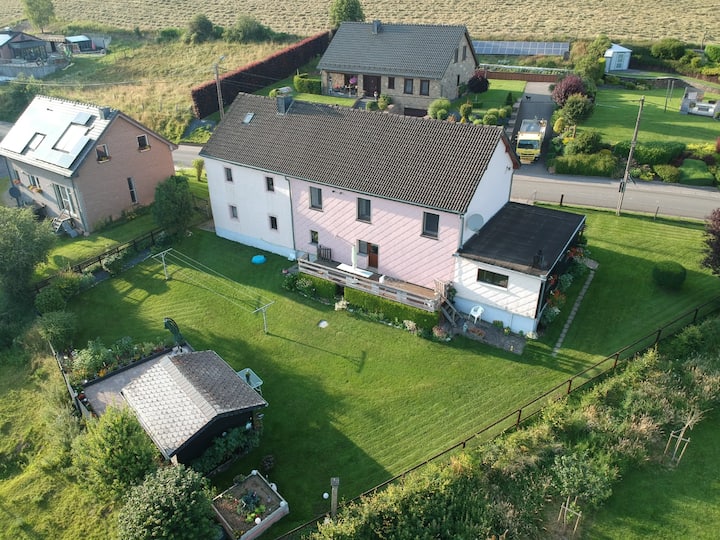 Unser Gemütliches Ferienhaus In Schlierbach - Saint-Vith