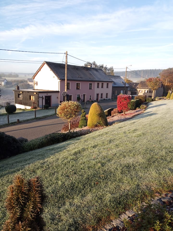 Unser Gemütliches Ferienhaus In Schlierbach - Saint-Vith