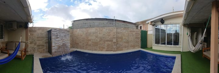 Salinas Ciudadela Italiana - Salinas