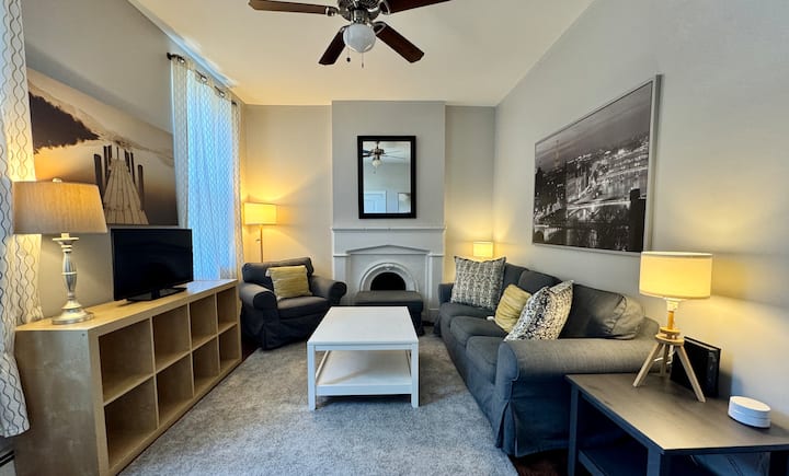 Sparkling Clean 3 Bedroom Apartment - Troy, NY