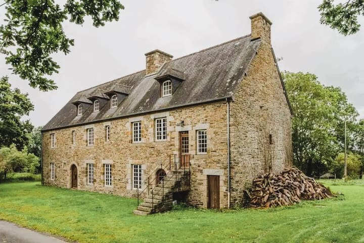 Grande Maison Aux Portes De Vire - 비흐