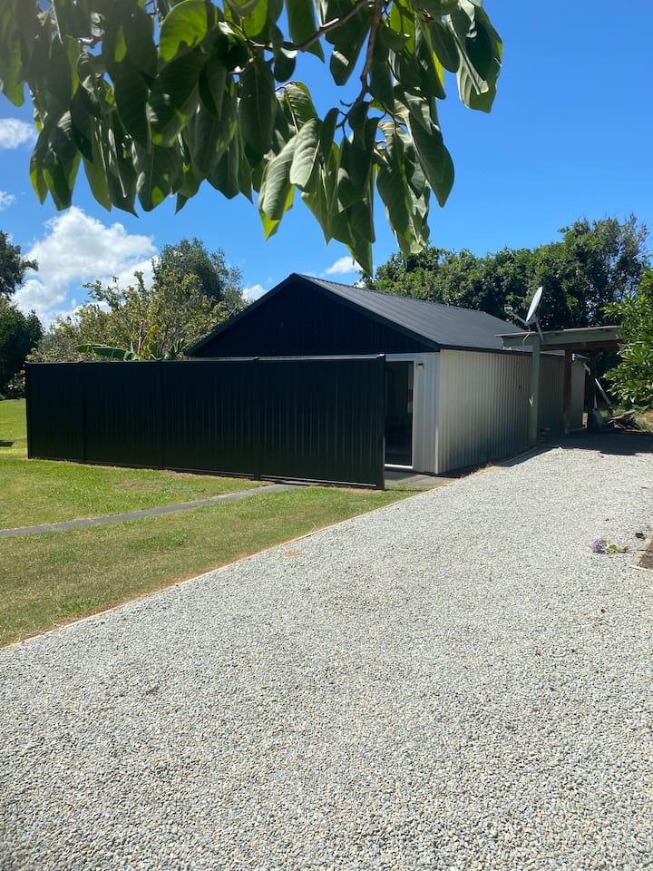 Tui Lane - Gisborne