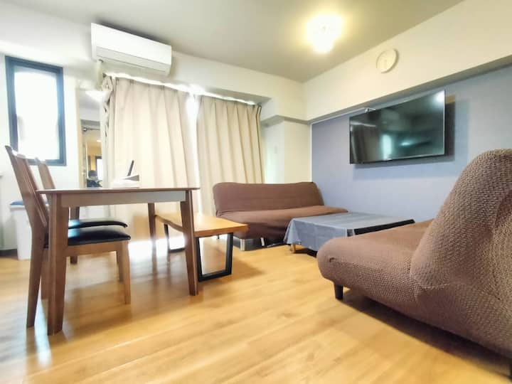 One Bed Per Person! Wi-fi Available　602 - Osaka