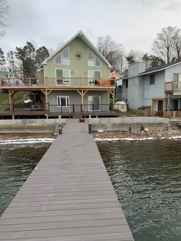 Two Loons Lakehouse - Sterling Renaissance Festival