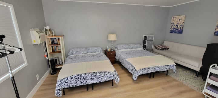 Pvt Guesthouse Minutes From Universal & Hollywood - Los Angeles, CA