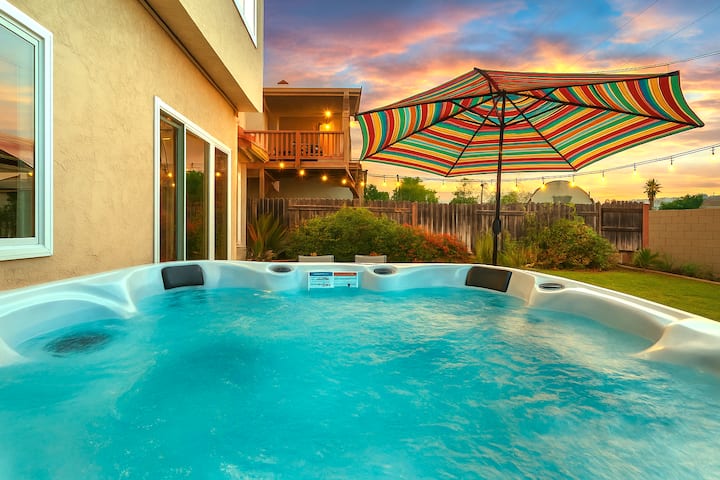 Villa Hermosa |Jacuzzi|backyard|arcades|pool Table - Moreno Valley, CA