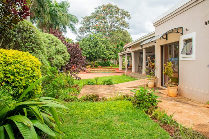 House/entire Place- Elegant 10 Bedrooms. - Harare
