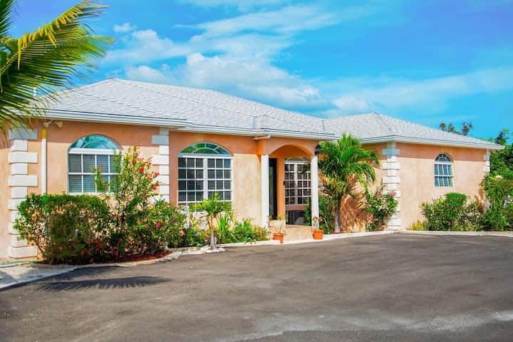 Turquoise Water Villa - Islas Turcas y Caicos