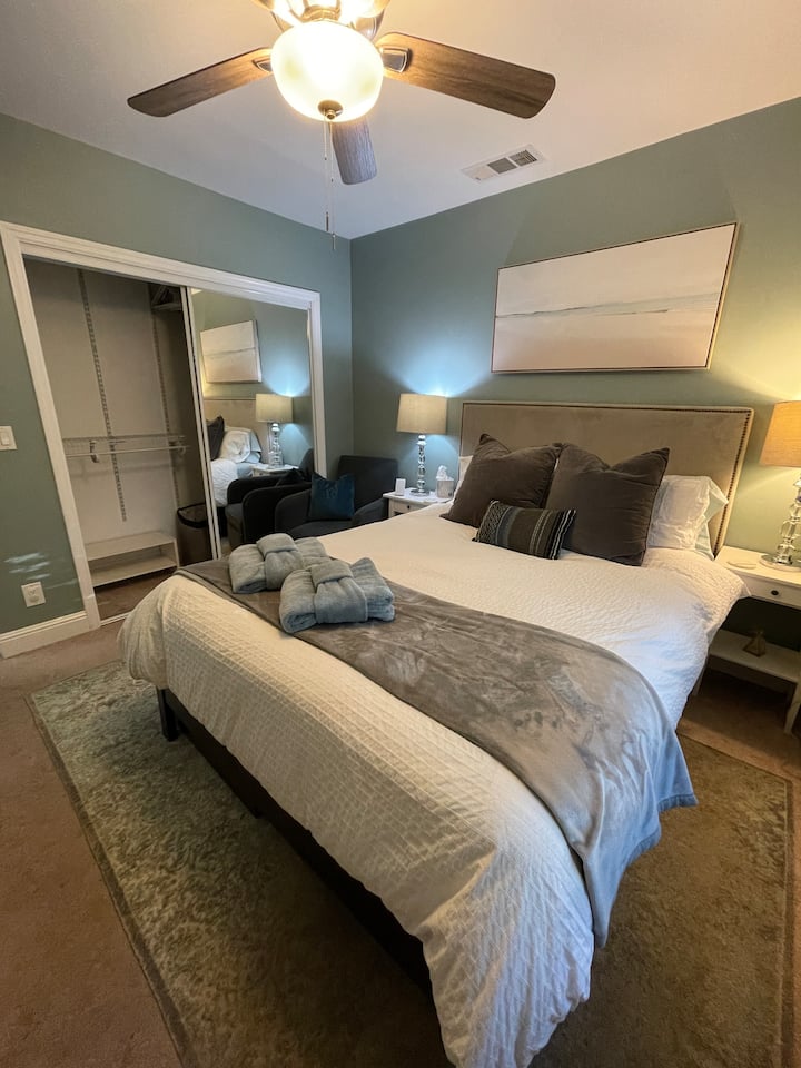 Garden Getaway | With Large Dog-friendly Backyard - Berkeley, CA