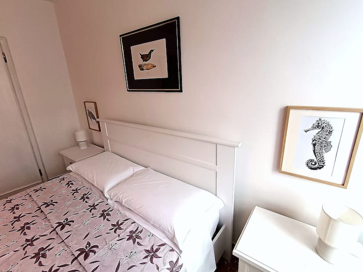 7/ Gondola. Spacious Apartment With 3 Bedrooms - Venice