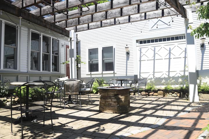 Luxurious 1br With Brekkie Near Megunticook Falls - Rockland, ME
