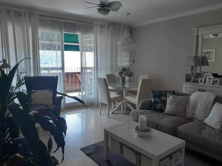 Fabulous View, Location, And Convenience. - Gibraltar