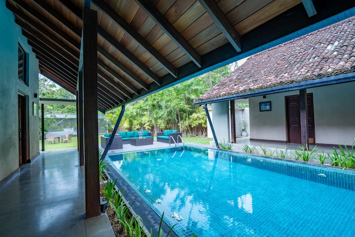 4bed~colonialvilla~btub~pool~gden~b'fast~riverview - Bentota