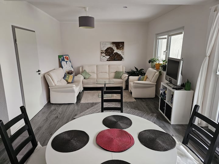 Gästehaus Mit 3 Schlafzimmern, Ruhige Spielstraße - Ennepetal