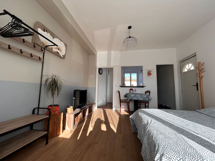 Appartement Cosy à 2mn De La Mer Et Gare Maritime - Plage de Ouistreham