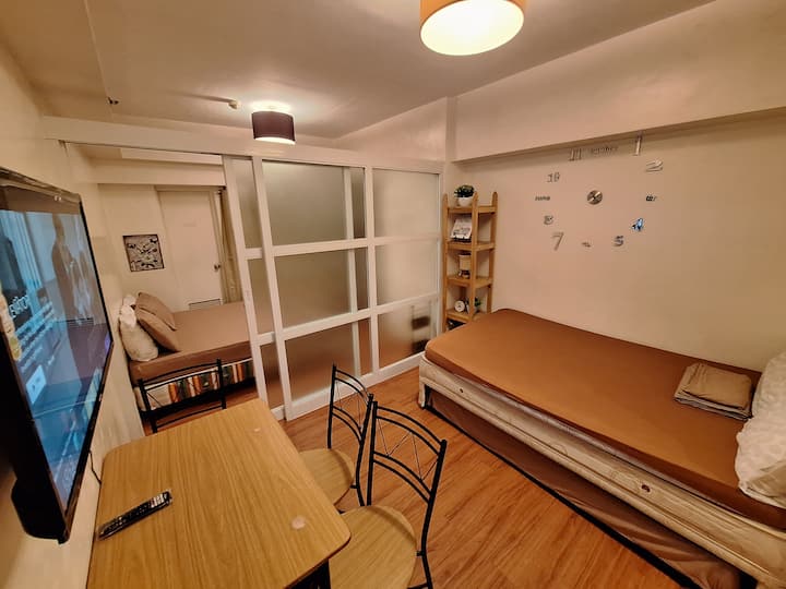 Naya & Darla's Staycation 9+netflix+free Swimming - Tagaytay