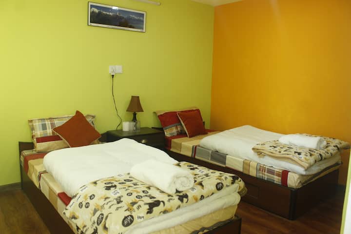Private Twin Bedroom With Breakfast Near Thamel - Kathmandu