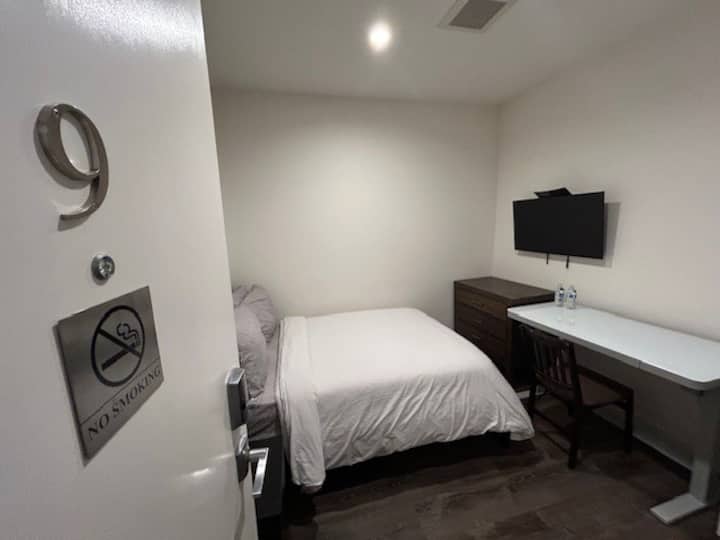 Soma 9 Residences Room 7 Shared Bath - 