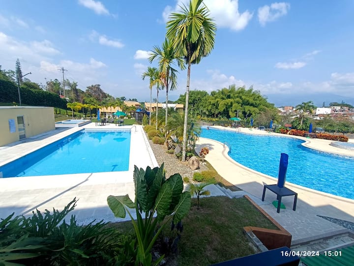 Apto .En Conjunto Cerrado- Piscinas -Tobogan. - La Tebaida