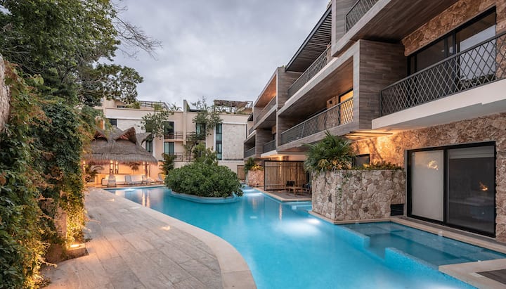 Spacious 2br Apt:big Pool, Gym, 5glong Stay Deals - Paradise Beach