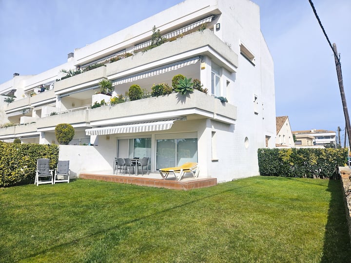 Nice Apartment In L’escala - L'Escala