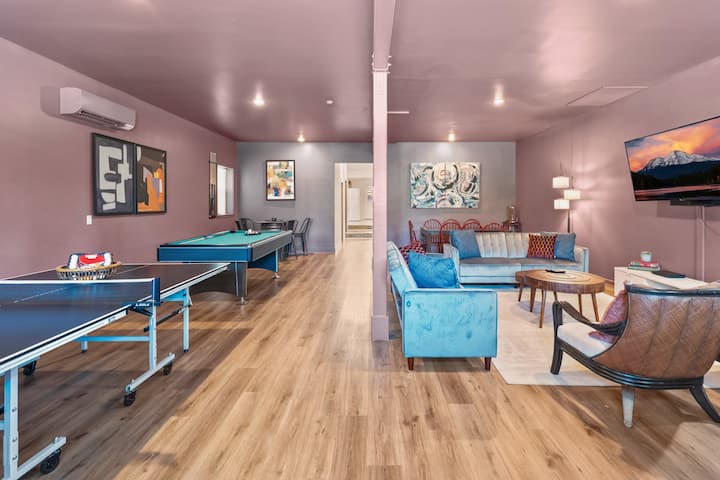 Spring Hill Retreat & Game Room In Mt Shasta - Mount Shasta, CA