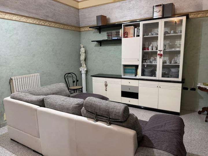 Entire House Close To The City Center - Erchie