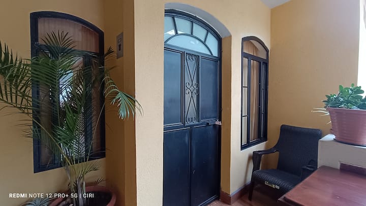 Cirilo Host Ii - Santa Cruz la Laguna