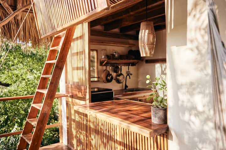 Quiet Jungle Cabana With Mountain View - Nicaragua