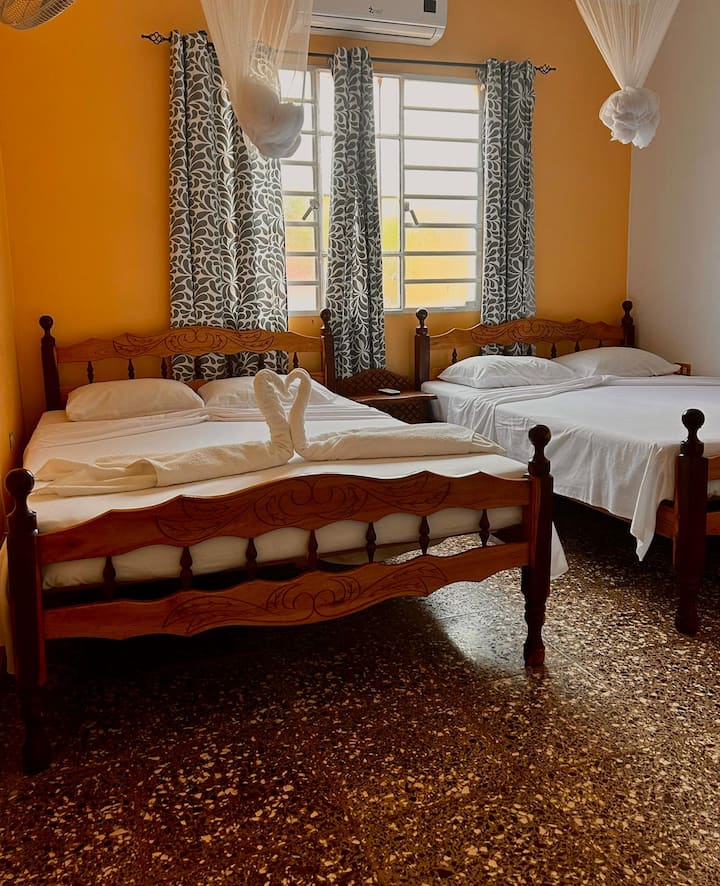 Casa Flora En Viñales (Hab. 2) & Wifi+solar Panel - Viñales