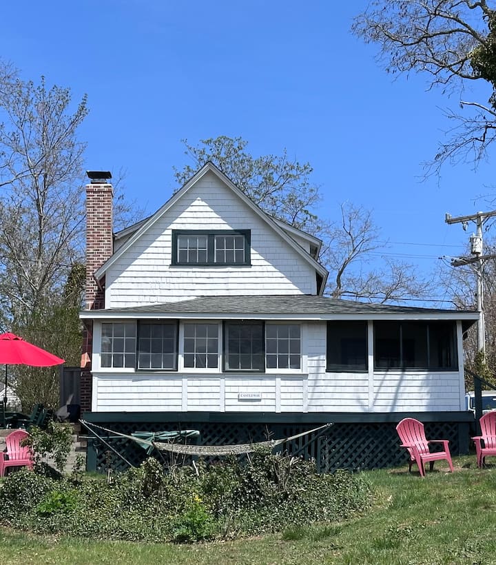Charming 5br Waterfront Cottage, Wifi, Wash/dryer. - Truro, MA