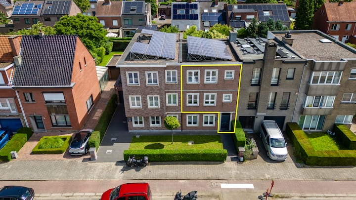 Bed & Port 
Duplex Apartment - Antwerp