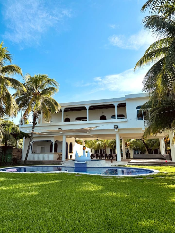 Hermosa Casa Arena Frente Al Mar - Los Cóbanos