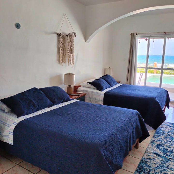 Beach Front Studio W/ Pool & Wifi - Isla Mujeres
