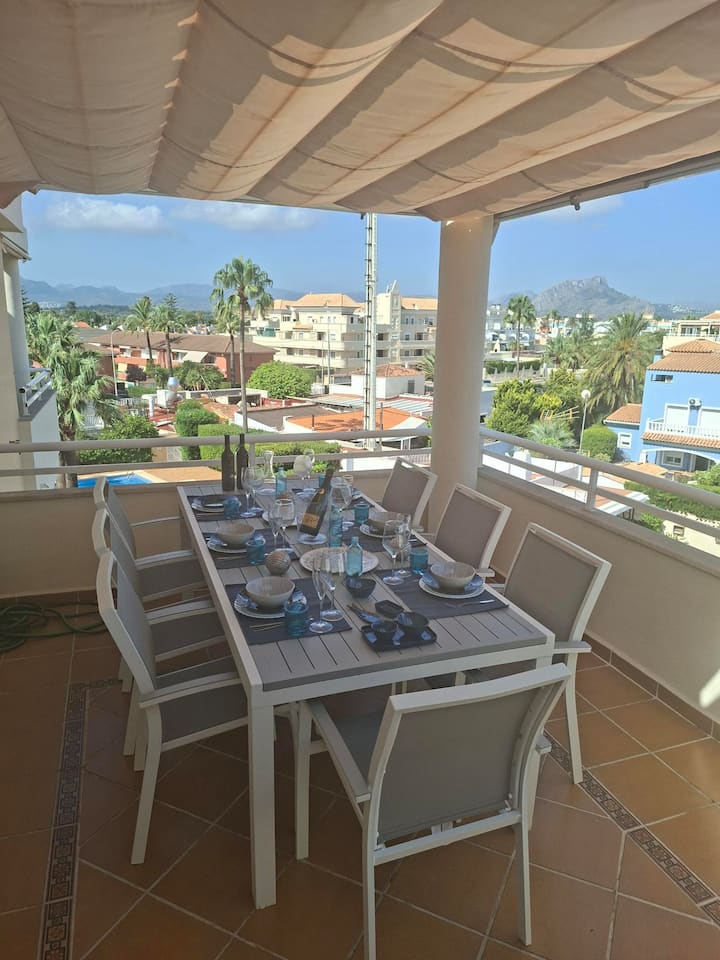 Spacious Top Floor Apartment 2 Min From The Beach - Dénia