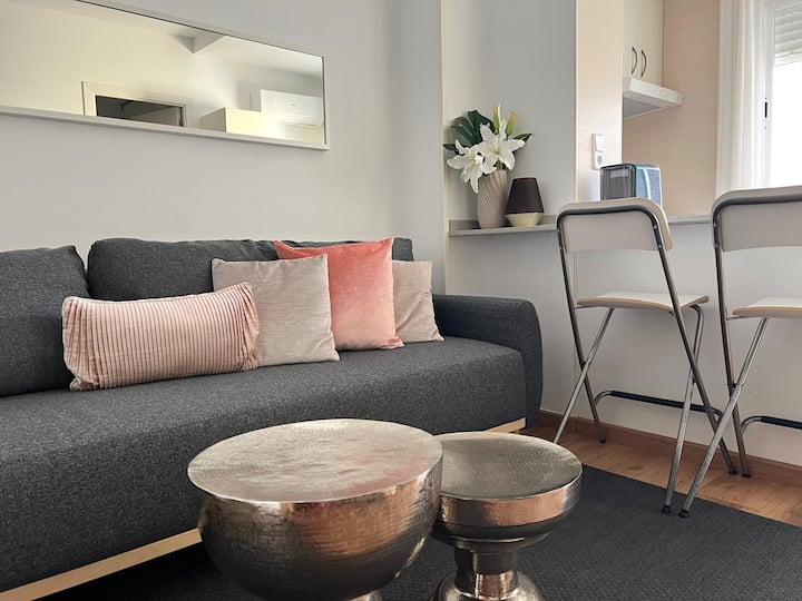 Awesome Room En Barrio Salamanca - Madrid