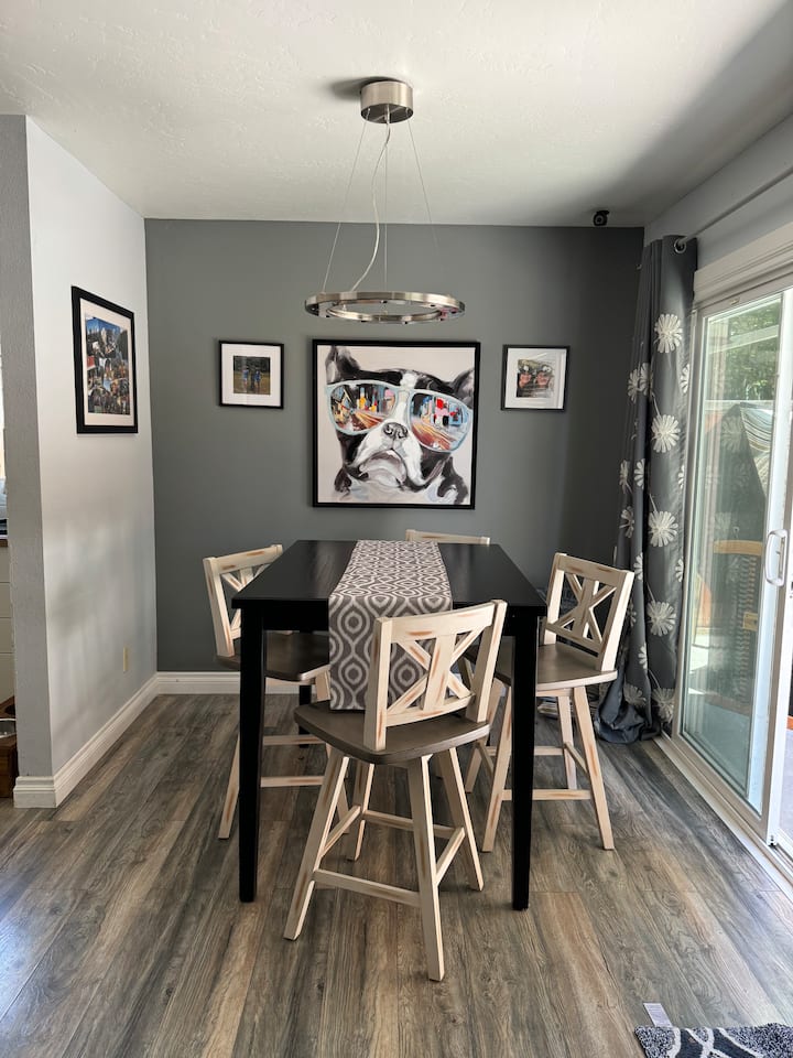 Calavera Lake Retreat Near Beaches & Hiking Trails - Oceanside, CA