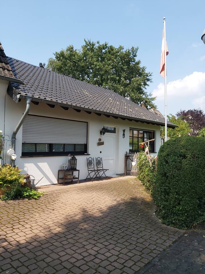 Ganze Wohnung Mit Eigenem Eingang Für 2-4 Personen - Remagen
