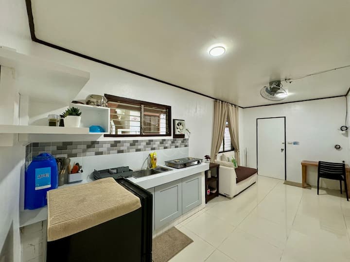 Modest 2 Bedroom House Near The Beach - Puerto Galera