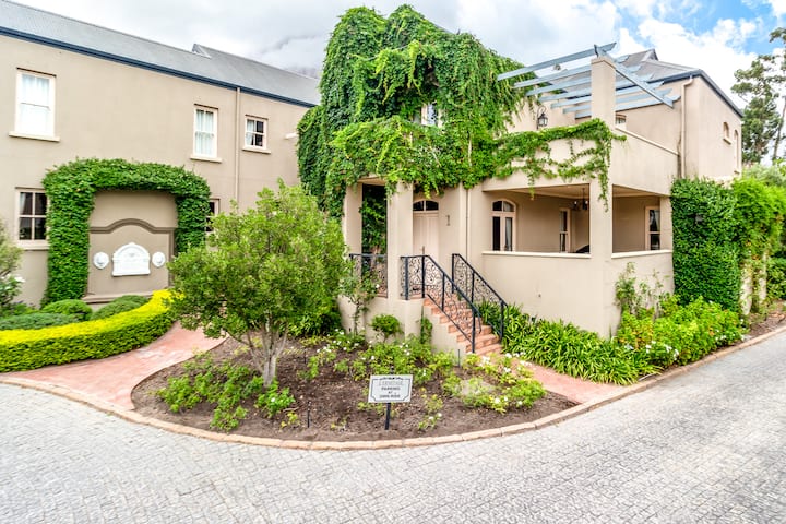 Two Bedroom Villa - Village View - Franschhoek